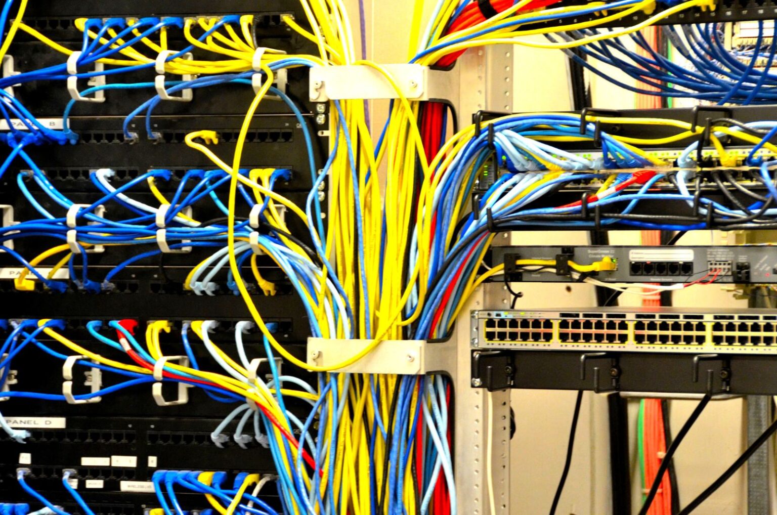 Sub Panel Wiring Guide: Safety, Wire Sizes & Installation